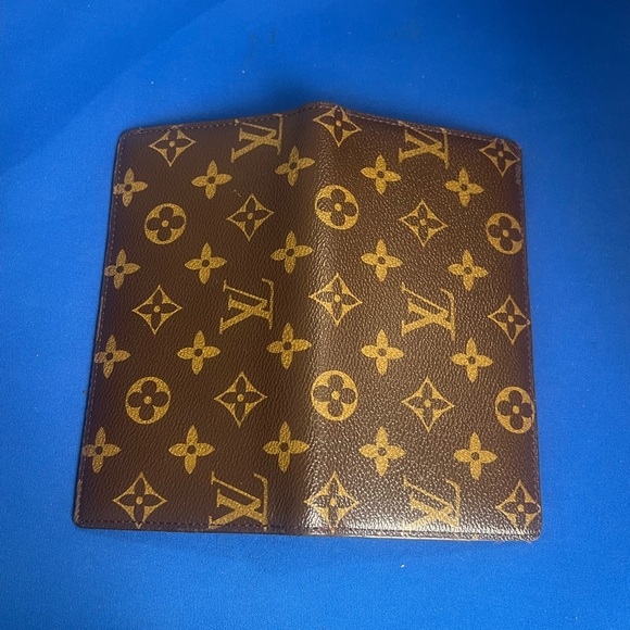 Louis Vuitton | Bags | Louis Vuitton Monogram Checkbook Wallet | Poshmark